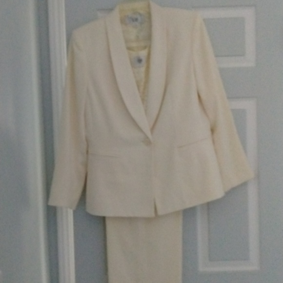 Le Suit | Other | 3 Piece Spring Suit | Poshmark
